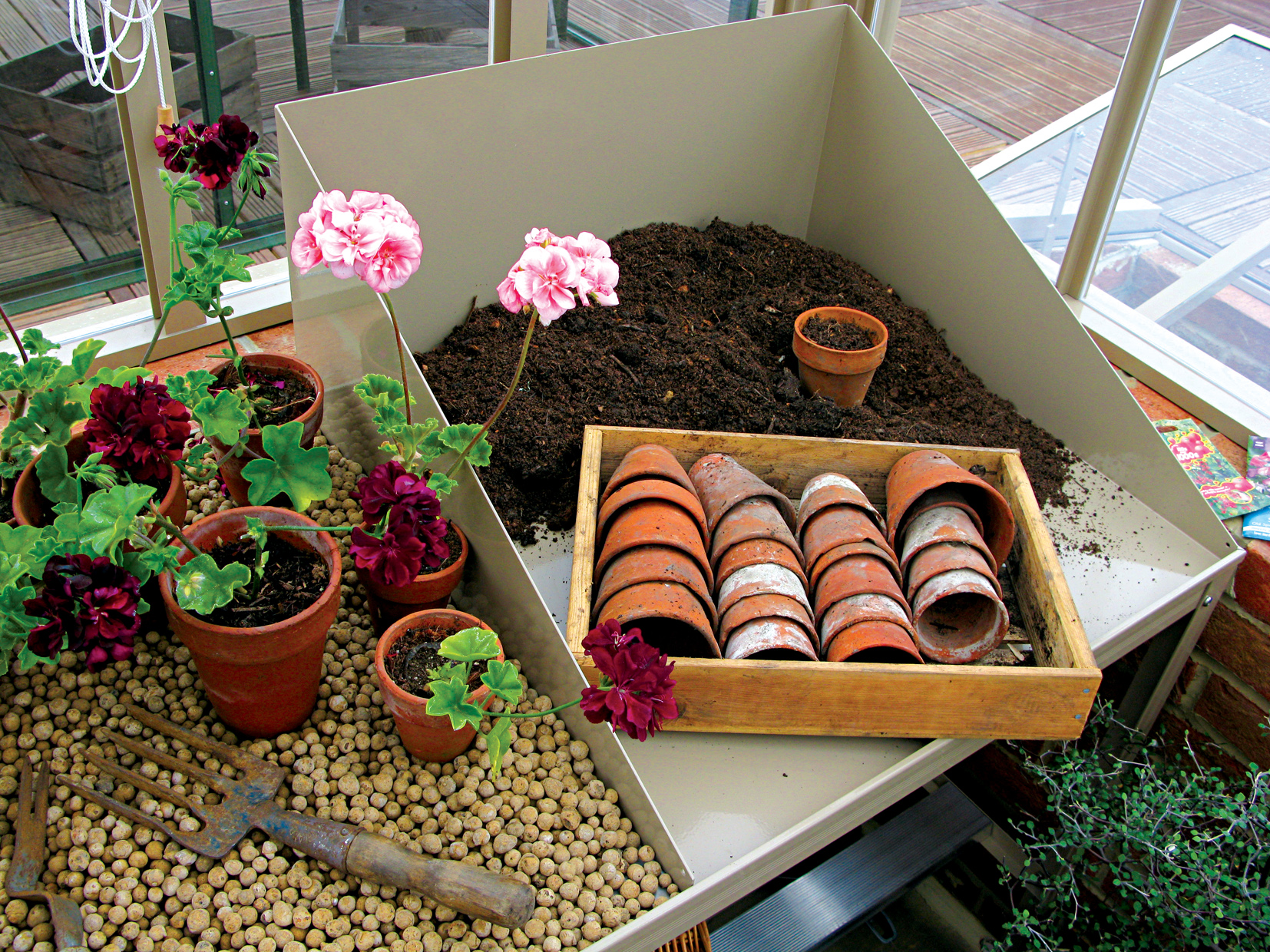 Potting Bench for Glasshouses - Hartley Botanic