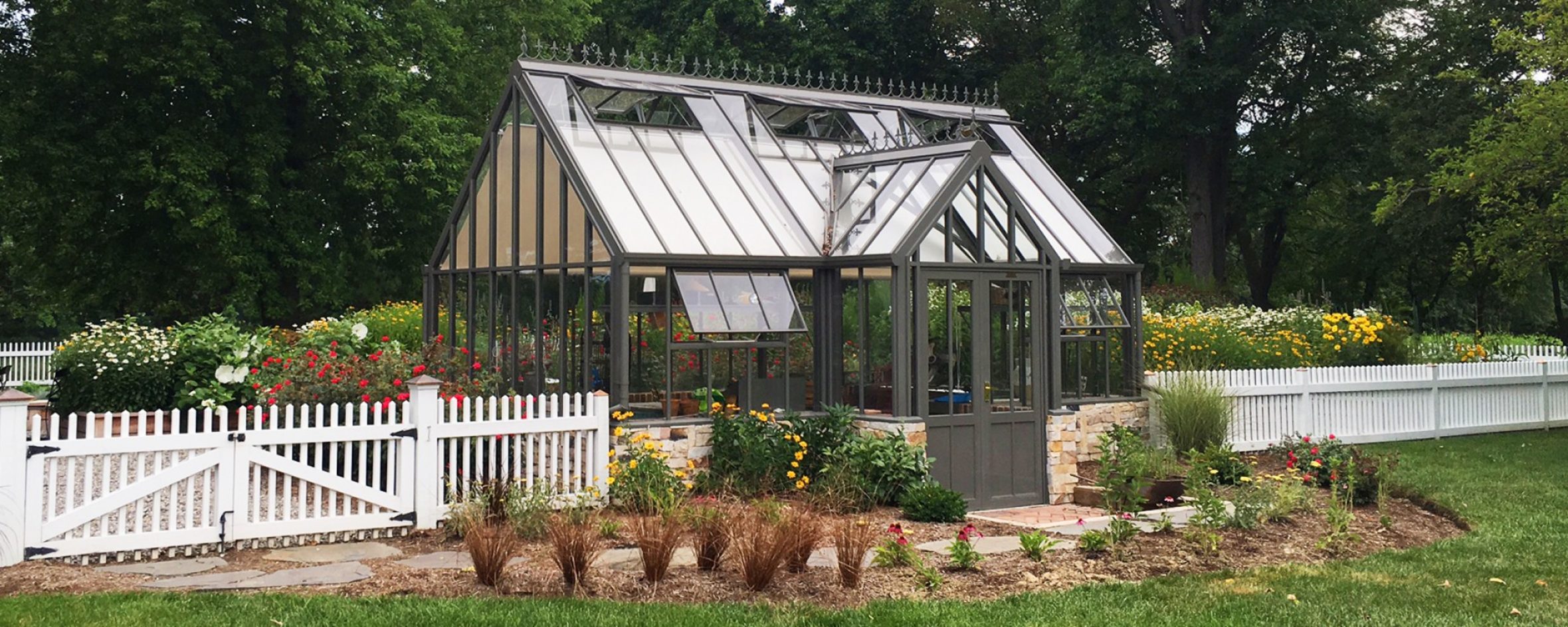 Classic Victorian Lodge Glasshouse - Hartley Botanic