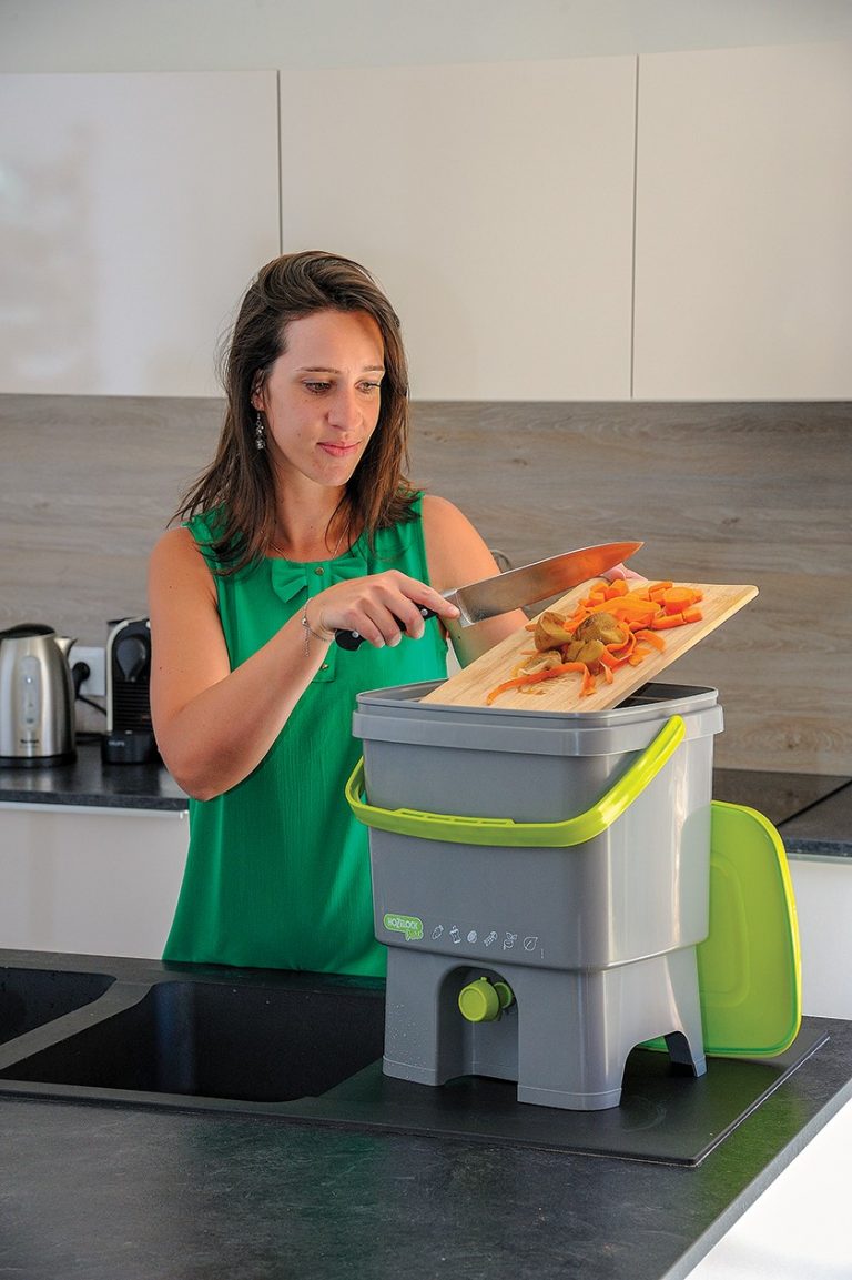 What’s a good way to compost small scale? - by Jean Vernon